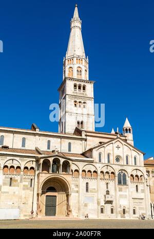 Tower of Ghirlandina, Modena, Emilia-Romagna, Italy, Unesco world ...