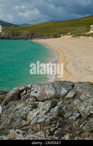 Playa Horgabost contra isla Taransay. Horgabost Beach nearby Taransay ...