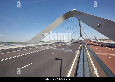 The construction of the Waal traffic bridge Stock Photo - Alamy