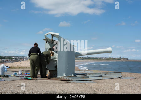 Maintenance on the Trow Rock disappearing gun platform a wartime relic ...
