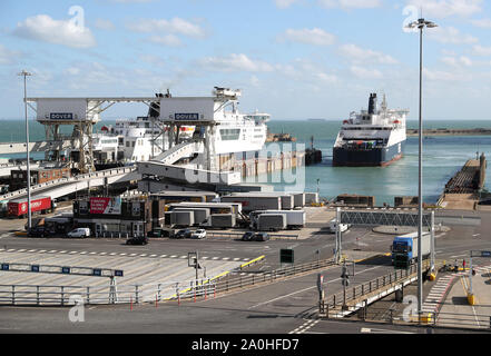 General view of the Port of Dover ferry port Stock Photo - Alamy