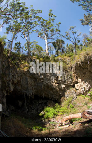 Exit Hole Cave Mammoth Cave Margaret River Australia geology geological ...
