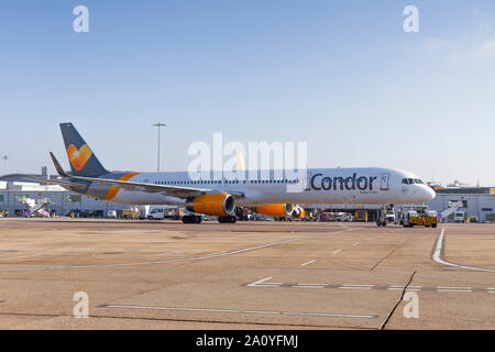 Condor / Thomas Cook Airlines Boeing 757 registration G-JMAB in a ...