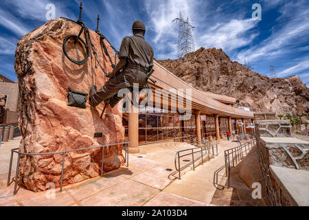 Bronze sculpture of a "high scaler", Hoover Dam, Arizona, Nevada, USA ...