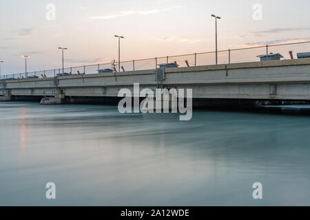 Water level at Ghazi-Barotha Hydropower Project Canal Stock Photo - Alamy