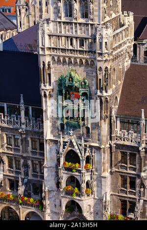 Clock Tower with Glockenspiel, New Town Hall, Marienplatz (Plaza ...