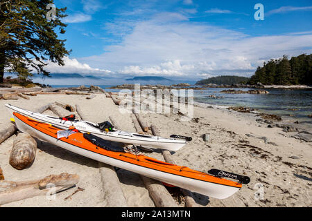 Paddling On, Broken Island Group, Pacific Rim National Park Preserve ...
