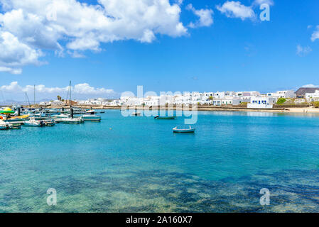 Caleta de Sebo harbour and village, La Isla Graciosa, Lanzarote, Canary ...