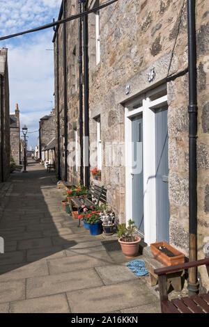 dh Fishing villages alley FOOTDEE VILLAGE ABERDEEN SCOTLAND Row of ...