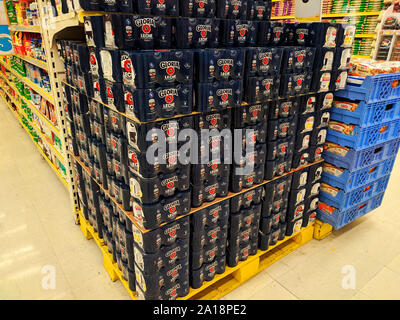 Supermarket Metro Lima Peru Cencosud Stock Photo - Alamy