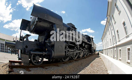 Class 52 steam locomotive at the German steam locomotive museum ...