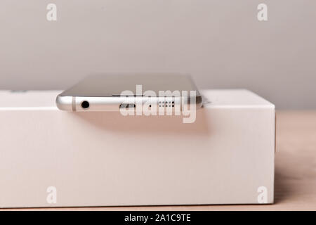 Perfectly detailed modern smart phone on a desk Stock Photo - Alamy