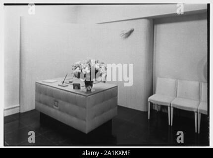 Northam Warren Corp., 50 E. 57th St., New York City Stock Photo - Alamy