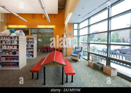 Oakton Community Library, Oakton, Virginia Stock Photo - Alamy