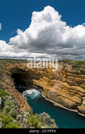 Thunder Cave at Loch Ard Gorge along the Great Ocean Rd near Port ...