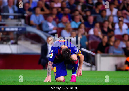 Leo Messi of FC Barcelona injured in his right elbow during the La Liga ...