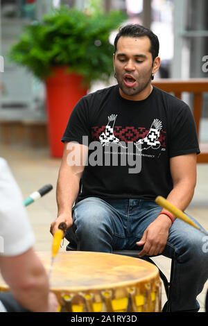 Canada indigenous, Canada First Nations drummers playing a ceremonial ...