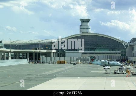 Air Traffic Control Tower at Pearson Interntational Airport, Toronto ...
