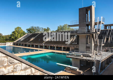 Olympic Stadium, OlympiaStadion swimming pool & diving platform at the ...