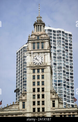 chicago wrigley clock tower Stock Photo - Alamy