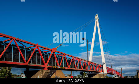 Cambridge - Tony Carter Bridge - A Bike and Footbridge opened in 1989 ...
