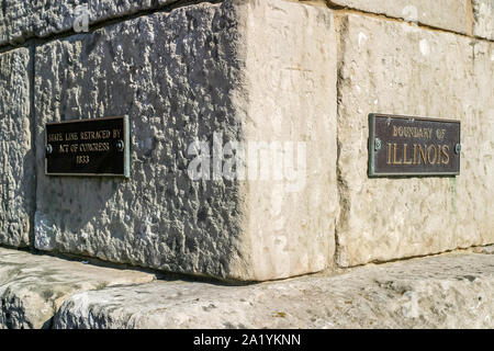 Illinois - Indiana State Line Boundary Marker Stock Photo - Alamy