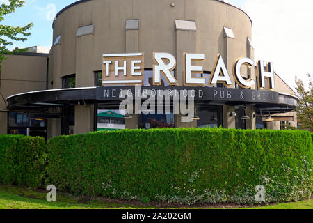 The Reach Neighbourhood Pub & Grill, Maple Ridge, B. C., Canada Stock ...