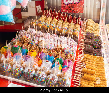 A variety of candy apples in candy store on Pier 39 in San Francisco ...