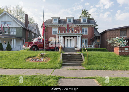 Fraternity house for the Pi Kappa Alpha fraternity, aka Pike, at UC ...