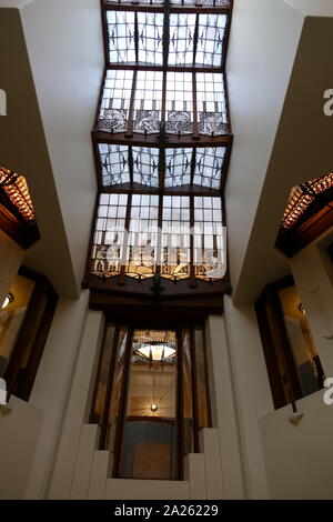 The Shipping House (Scheepvaarthuis), now the Grand Hotel Amrath ...
