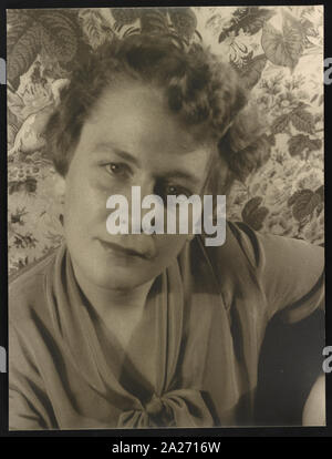 Portrait of Emily Vanderbilt Stock Photo - Alamy