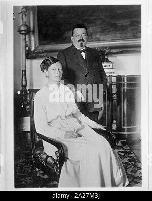President Ebert and wife: A historical portrait of a couple from ...