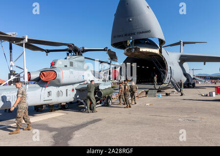 Marines with Marine Heavy Helicopter Squadron (HMH) 772 perform ...