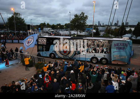 Manchester City Team Bus Stock Photo - Alamy