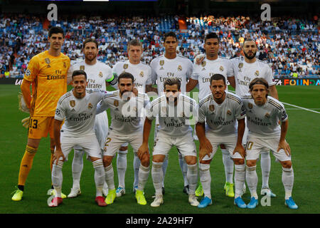 Real Madrid team lines up during the UEFA Champions League match ...