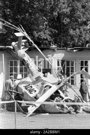 Fatal crash of an ADAC rescue helicopter during a landing approach on ...