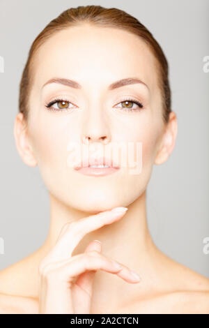 Beautiful young women resting in cafe Stock Photo - Alamy