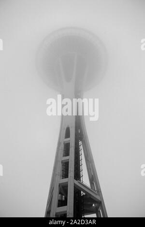 Space Needle in fog Seattle Washington Stock Photo - Alamy
