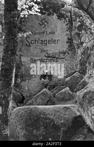 Ein Denkmal von Albert Leo Schlageter im Schwarzwald in der Nähe von ...