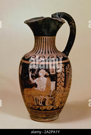 Greek, Trefoil Oinochoe, 4th Century BC, Red-figure ware, 7 1/4 x 5 3/8 ...