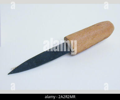Egyptian, Chisel, 2000/1900 BC, Bronze, wood, 4 1/2 x 7/8 in. diam ...