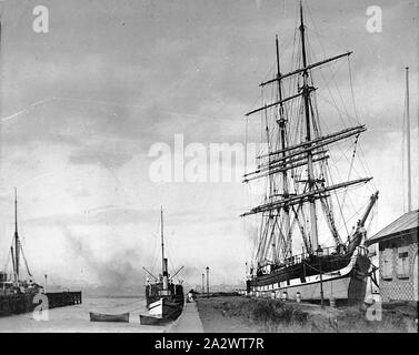 on sailing boat, 1910 Stock Photo - Alamy