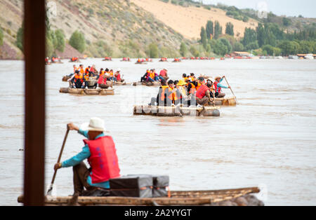 Shapotou Scenic Area, Zhongwei, Ningxia, China Stock Photo - Alamy