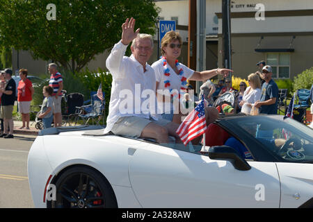 Governor Otter, Lori Otter, American flags, July 4, Independence Day ...