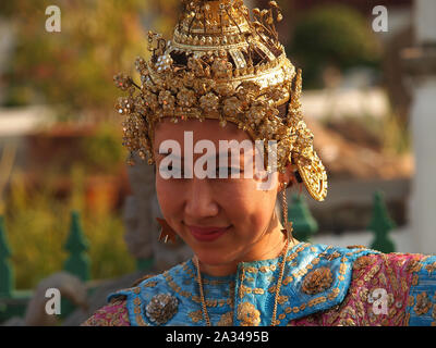 thair woman in traditional dress and crown Stock Photo - Alamy
