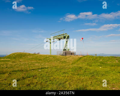 Chair lift terminal. Sking chair lift wheel Stock Photo - Alamy