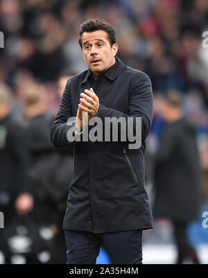 Everton manager Marco Silva applauds the fans after the final whistle ...