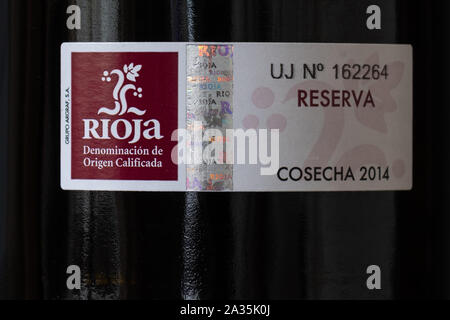 Rioja wine bottle label Stock Photo - Alamy
