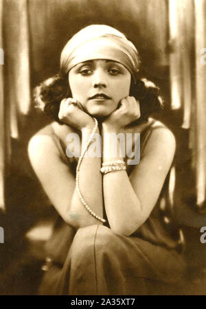 POLA NEGRI (1897-1987) Polish film actress and singer in 1943 Stock ...