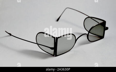 Victorian D framed Railway spectacles (possibly William IV); coach ...